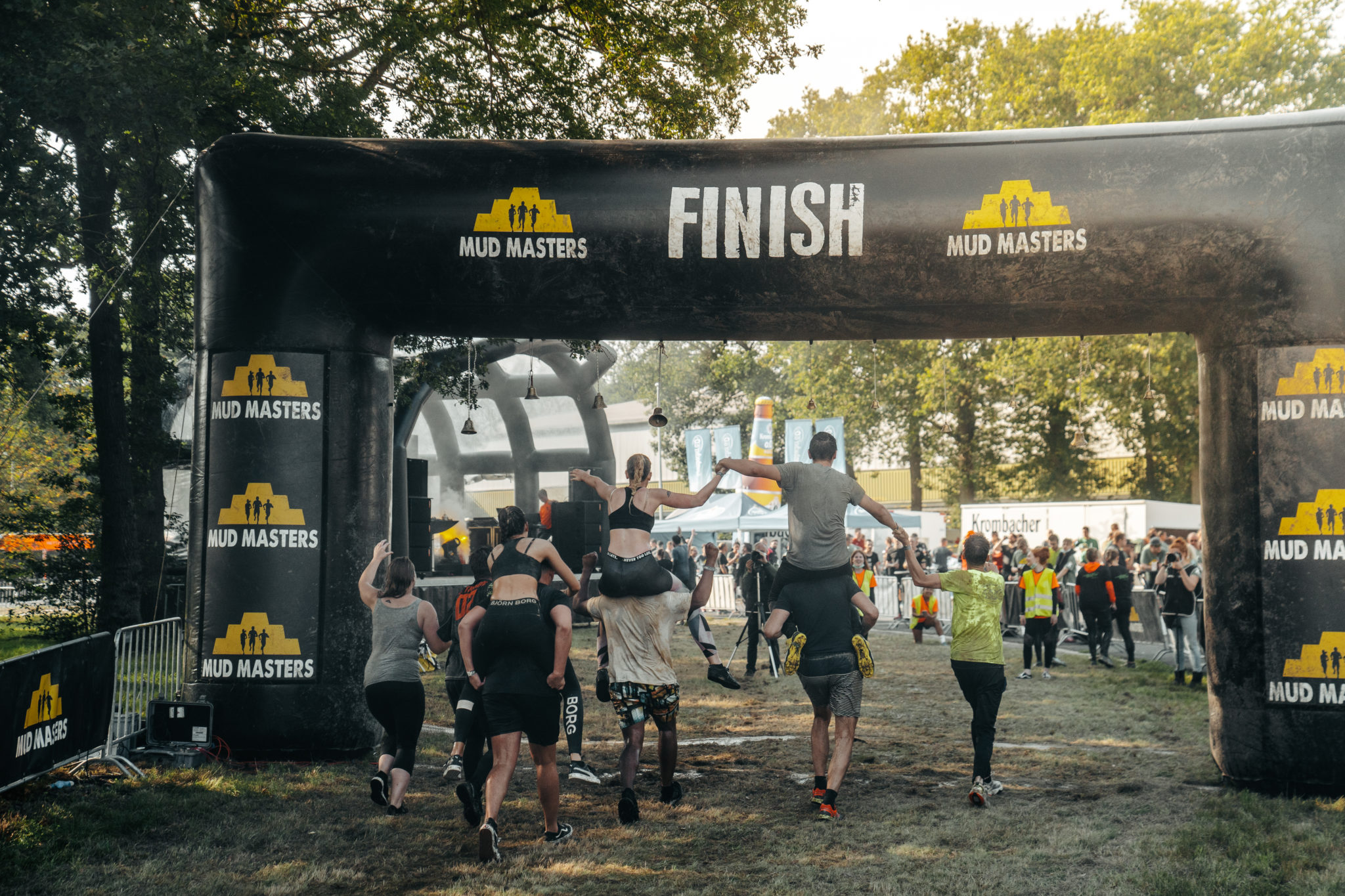 Mud Masters am Airport Weeze zu Gast - Hindernislaufguru