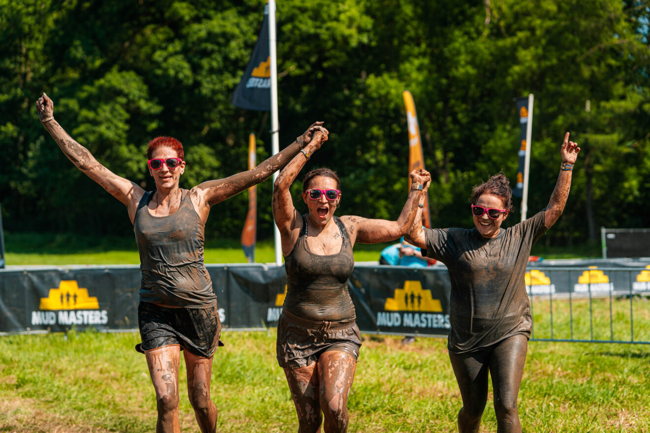 Mud Masters in Arnsberg am 15. & 16. Juni mit 10.000 Teilnehmern ...
